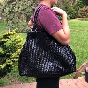 Guang Tong - Poshmark